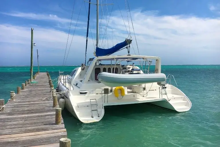 25 Best Sailboat and Catamaran Manufacturers (By Type) 2025 - My ...