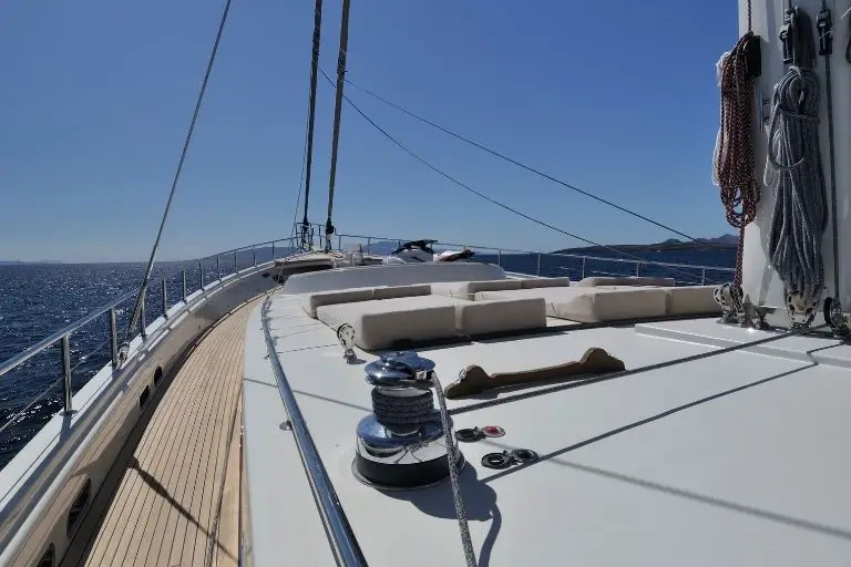 Best Bluewater Cruising Sailboats: Top Picks & Reviews - My Cruiser ...