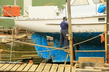 What is a Swing Keel? Advantages & Vs Centerboards, Lifting Keel ...