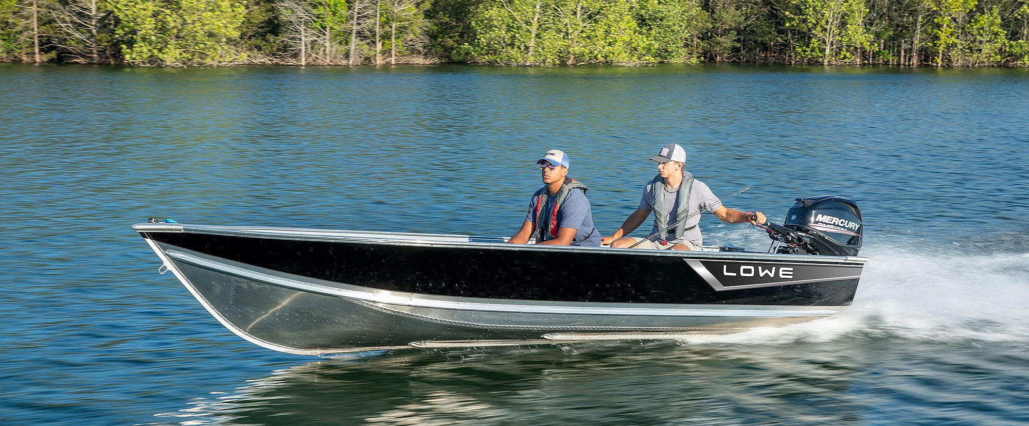 Picking the Best Boat for River Fishing – 6 Choices for Every River Angler